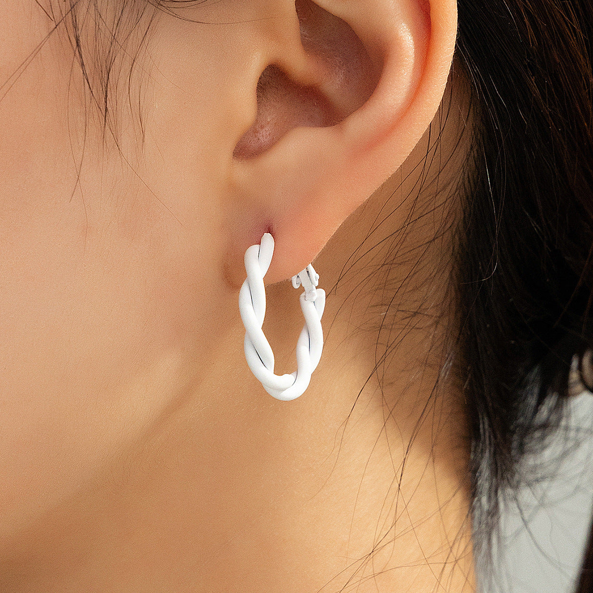 White Enamel Twine Hoop Earrings – Street Region